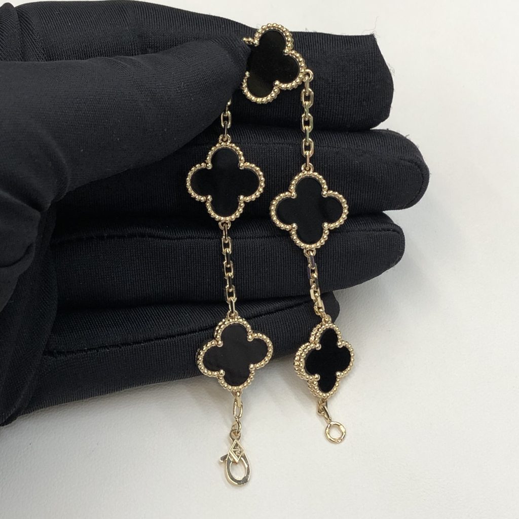 VCA Vintage Alhambra Bracelet 5 Motifs Onyx Yellow Gold VCARA41300 ...