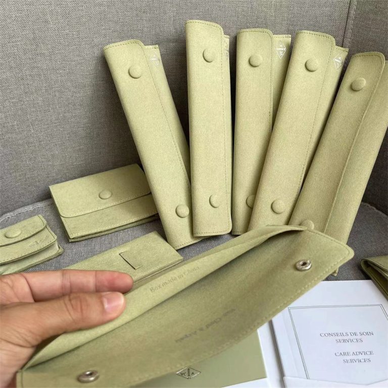 Van Cleef & Arpels Alhambra Jewelry Pouch New Package | 14K 18K Real ...